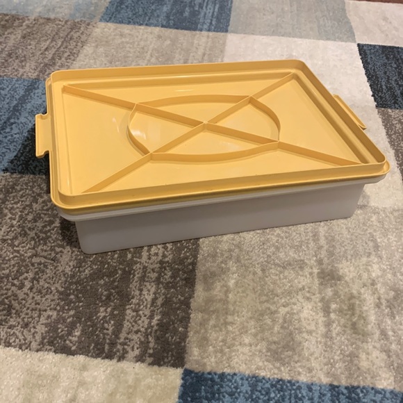 Tupperware | Kitchen | Tupperware 622 Sheer Fresh N Fancy Sheet Cake ...